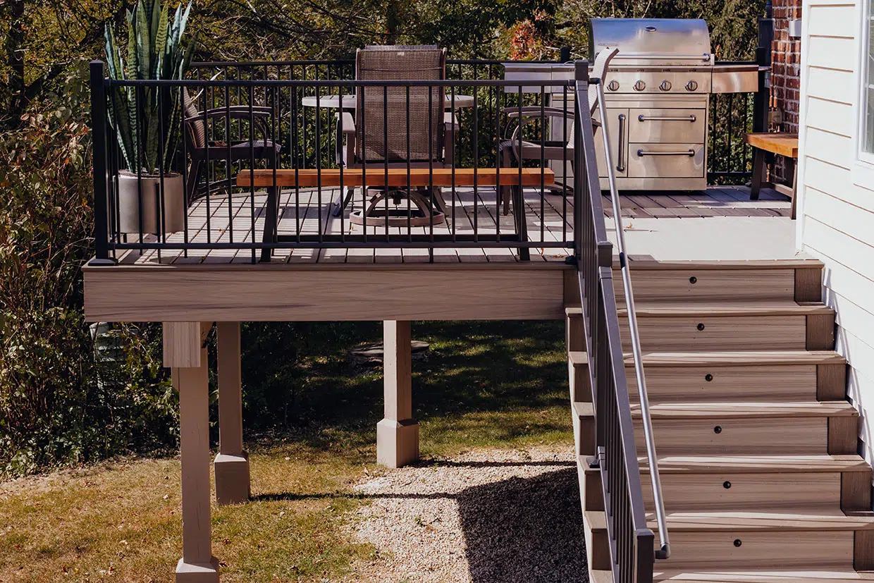 Compact And Functional Deck Expertly Built For Addison, IL